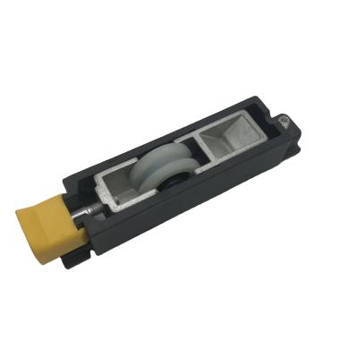 China Hardware Nylon Frame Sliding Door Roller Wheel Window Roller Ruedas Para Ventanas for sale
