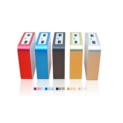 China Logotipo portátil de la aduana del banco de la energía de viaje de la carga del marco metálico 6000mAh 6600mAh 7800mAh en venta