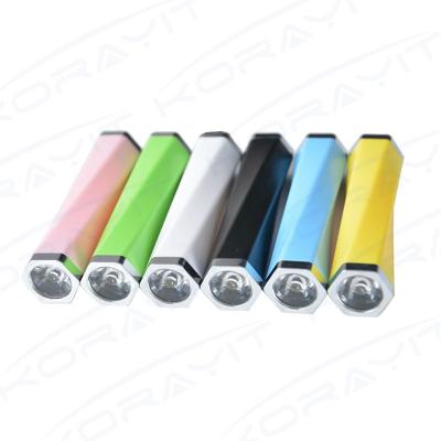 China El banco portátil torcido 2600mAh del poder del metal de la cintura, fácil lleva el cargador recargable del poder en venta