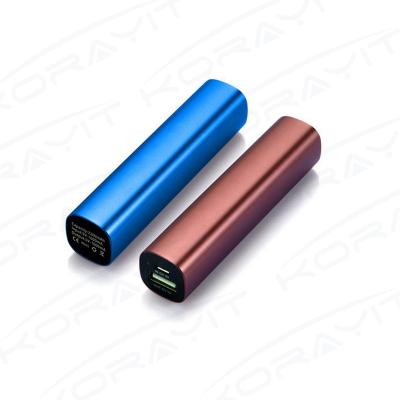 China Banco portátil del poder de la forma 2600mah del cilindro de la aleación de aluminio en venta