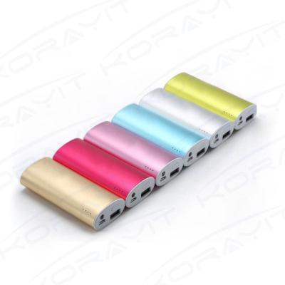 China Banco móvil portátil oval del poder 5200mah del fabricante de China con los regalos de la linterna de LED en venta