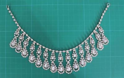 Китай Ожерелье сплава страза серебряных и ясных женщин Handmade для девушок одевает продается