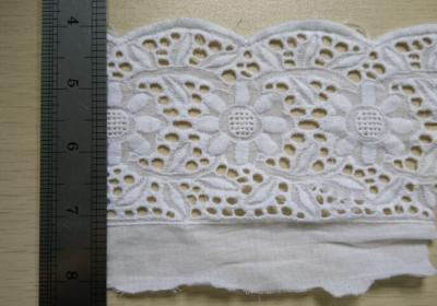 Cina Disposizione decorativa del pizzo del tessuto del pizzo del cotone della natura per modo dei vestiti in vendita