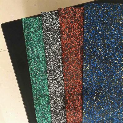 China New heavy duty rubber floor gym mat for commercial with blue red green yellow fleck for sale