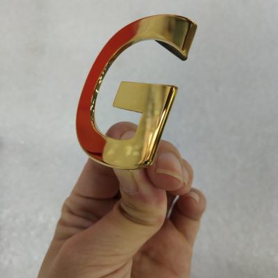 Cina L'oro 3D ha galvanizzato il metallo decorativo segna lo specchio con lettere di profondità di 2-25mm lucidato/spazzolato in vendita