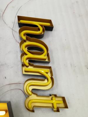 Cina La lettera di Manica al neon bianca firma l'acciaio inossidabile di 24.5mm per la pubblicità in vendita