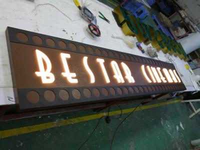 Cina Attaccatura acrilica su ordinazione/isolato del segno di affari dell'UL RoHs in vendita