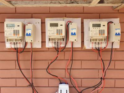 China Improve Your Testing Efficiency with Stronpay Vending Software Electric Meter Testing Equipment 230V 30%-120% for sale