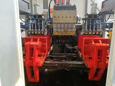 China 6 Doppelt-Stations-Blasformen-Maschine 0.6m3/Min der Hohlraum-150mL zu verkaufen