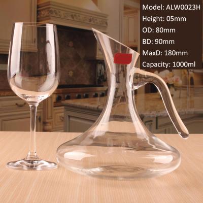 China Lead Free Crystal Modern Novelty Decanter with Perfect Pure Spout for sale