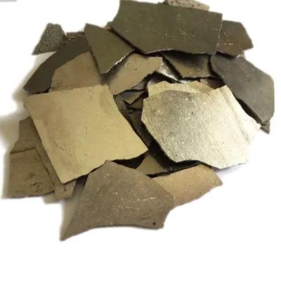 China Light Yellow Electrolytic Manganese Flakes For Steelmaking Deoxidizer Ferroalloy Products for sale