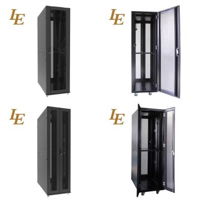 中国 19インチ サーバーラック カーブメッシュ データセンター用のフロントドアキャビネット 販売のため