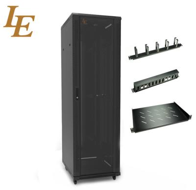 Chine Cabinet de rangement de serveurs 42u de grande capacité pour une installation facile et une solution de gestion des câbles à vendre