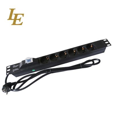 Cina Fabbricazione 8 modi Unità di distribuzione di potenza UE PDU 19 pollici montata per rack in vendita