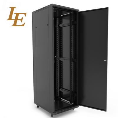 China 28U 600*1000 Floor Standing Rack Cabinet High Loading Capacity for sale