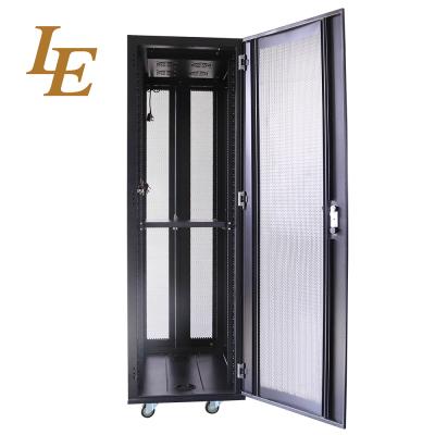 China 18U - 47U SPCC Fireproof Network Server Rack Case With Meshed Door for sale
