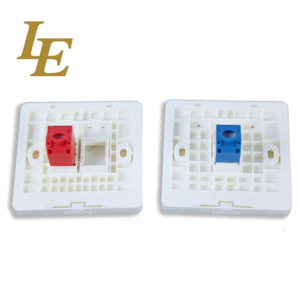 Prise extérieure en plastique électrique de plaque avant de la boîte 86x86mm Screwless
