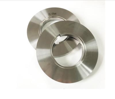 China Roll Crusher Blades With Anti Corrosion Coating Circular Shear Blades for sale