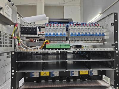 China Custom made Hybrid Solar System FP2 48V 12+12.8KW 400V+N BD LD 3 phase 230V Telecom Power System with PV connection for sale