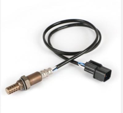 Cina Sensore di ossigeno automatico M18x1.5 Dimensione del filo per Mitsubishi MD306894 Sensore Lambda in vendita