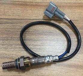 Cina Sensore di ossigeno automatico 18213-62J00 Sensore Lambda originale per Suzuki Swift 0258006878 in vendita
