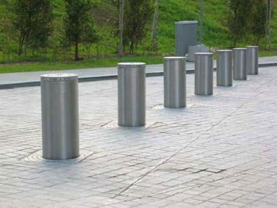 China Road Safety Traffic Control Bollards / Led Display Automatic Pop Up Bollards for sale