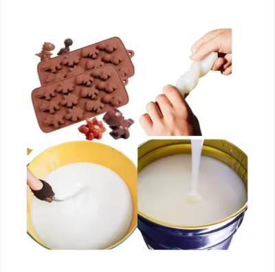 China Platinum Curing RTV-2 Transparent Food Safe Liquid Silicone Rubber Raw Material For Chocolate Cake Baking Mold for sale
