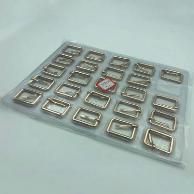 Cina Fermaglio di cinghia del metallo di progettazione 25*33mm di modo per uso della cinghia di cuoio degli uomini in vendita