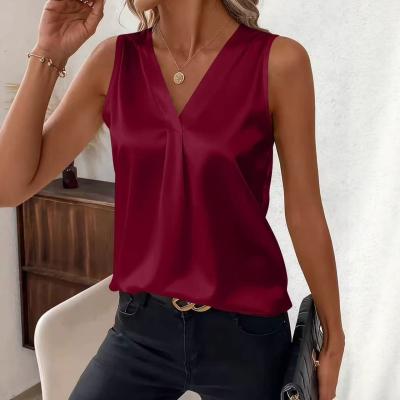China Women's T-Shirt with Wrinkle-resistant Blended Fabric and V-neck Design in a Smart Loose Silhouette for sale