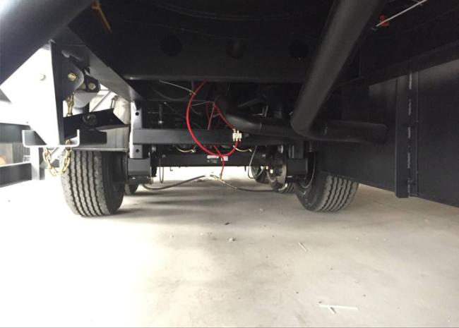 Fuel tanker trailer with sea valve