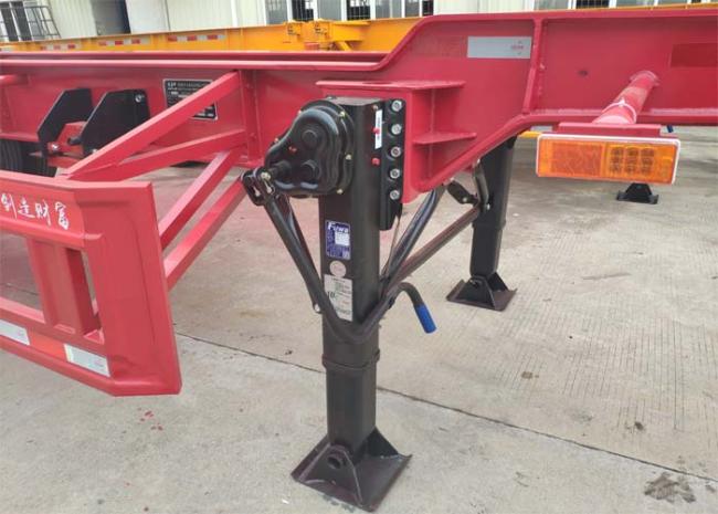 SKELETON TRAILER WITH LANDING GEAR