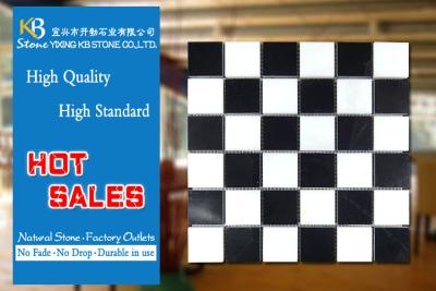 Cina Le tessere di marmo quadrate del pavimento 305 x 305mm hanno lucidato lo spessore di 10mm in vendita