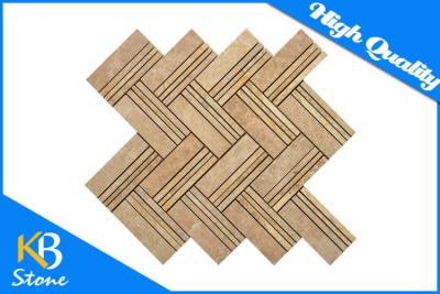 Cina Mattonelle della parete del mosaico del marmo della luce di Emperador con forma della spina di pesce, spessore di 10mm in vendita