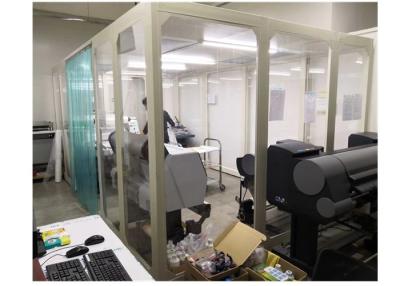 China Customized Air Shower Clean Room For Printing Plants With H14 Hepa Filter for sale