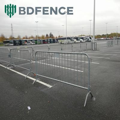 China 3D Temporary Perimeter Fencing / Crowd Barrier Fencing 2.4 X 2.95m for sale