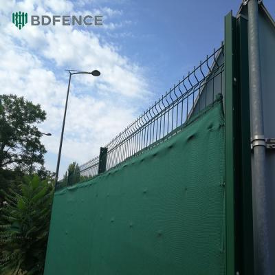 China Villa Courtyard 2.0 M High V Mesh Security Fencing Security Guard for sale