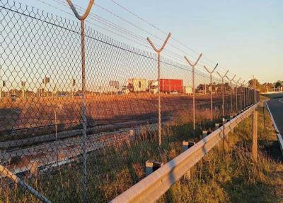 China 4.5mm After Coated Pvc Galvanized Diamond Chain Link Fence For Factory Game for sale