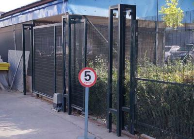 Cina Il PVC ha ricoperto i portoni di giardino di sicurezza del metallo saldato di 60*60mm in vendita