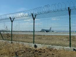 China Bto-10 6ft Height Barbed Razor Wire Fencing 50*150mm Mesh Welded Security for sale