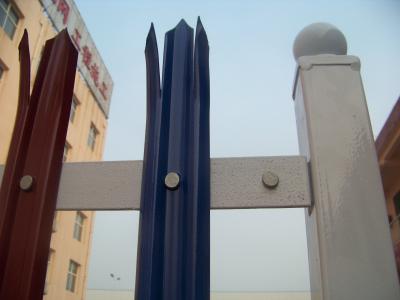 Cina Spolverizzi la recinzione d'acciaio della palizzata di larghezza rivestita di Q235 2750mm in vendita