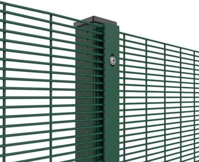 China 4mm Anti Cut Security Fence Pvc Coated 6feet Height With Flat Bar for sale