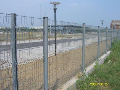 China 1.53m Height Triangle Bending 3d Panel Fence For Farm for sale