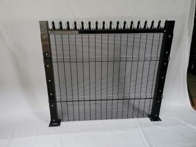 China 60*60mm 358 Mesh Fencing Powder Coating Middle Type With Buckle Plate for sale