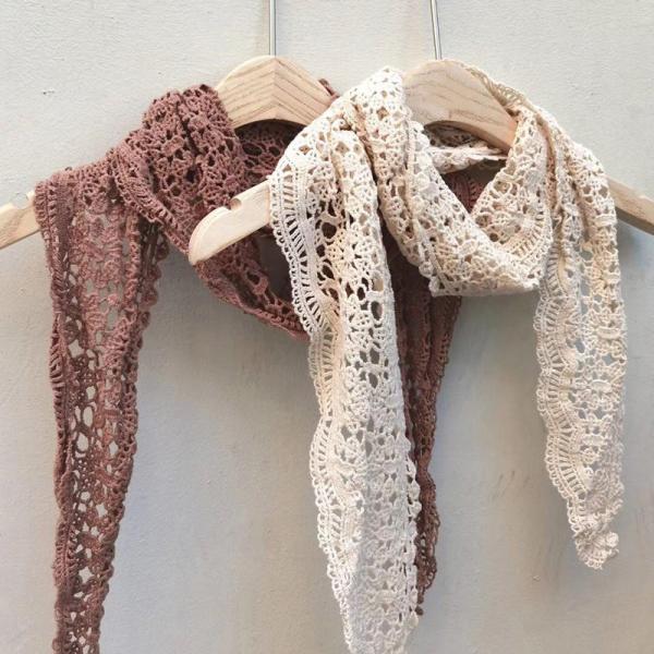 Quality Y-Z Cotton and Linen Flower Lace Hollowed Triangle Embroidery Knitting Elegant Womens Scarf Shawl for sale