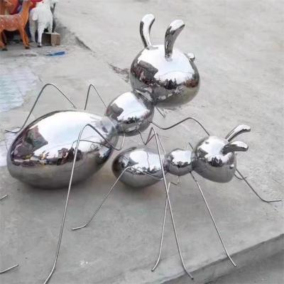 Cina Decorazione giardino di grandi dimensioni Arte animale metallica Scultura di formiche in acciaio inossidabile in vendita