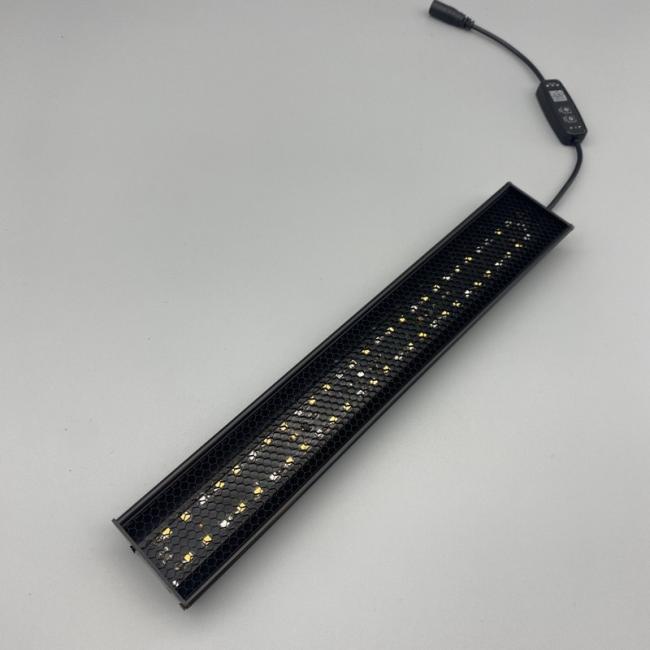 8W LED UVB Reptile Light showing adjustable spotlight feature