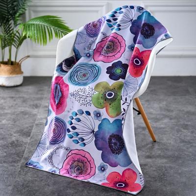 中国 エッジ・トゥ・エッジ 低コストでカスタムマイクロファイバービーチタオルを印刷 販売のため