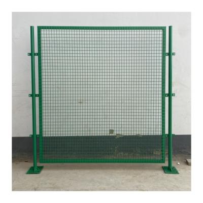 Cina Home giardino V pieghevole Saldato rete di filo di rete Recinzione con 6,0 mm di diametro di filo e 25 * 25 mm fori in vendita