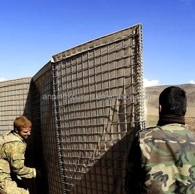 China 4 mm Esquadrão de fio de diâmetro de buraco quadrado malha de fio soldado para proteção contra inundações barreira muro de bastião à venda