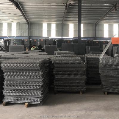 China 4 mm Esquadrão de fio de diâmetro de buraco quadrado malha de fio soldado para proteção contra inundações barreira muro de bastião à venda
